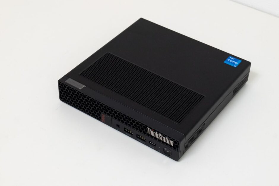 ThinkStation P360 Tinyの実機レビュー | SIMPC｜シンプシー